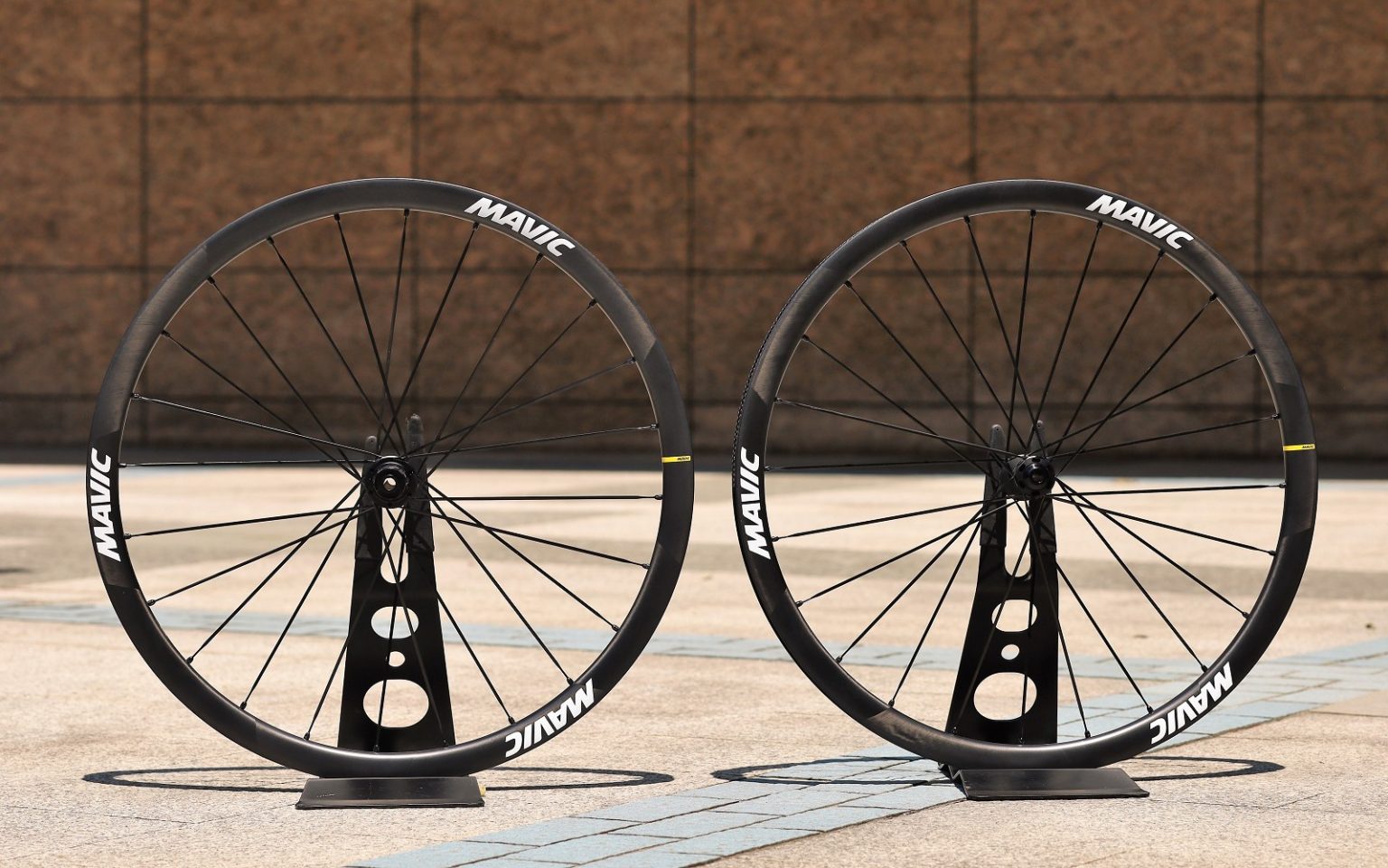 MAVIC COSMIC SLR 32 DISC SMU | 風魔横浜｜横浜市のMTB・ROADバイクショップ